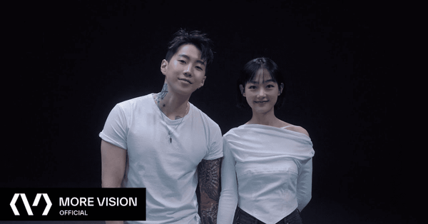 "팬티 안에 뭘 넣은 거야"...박재범, 깜짝 놀랄 수위의 셀카에 팬들 경악했다